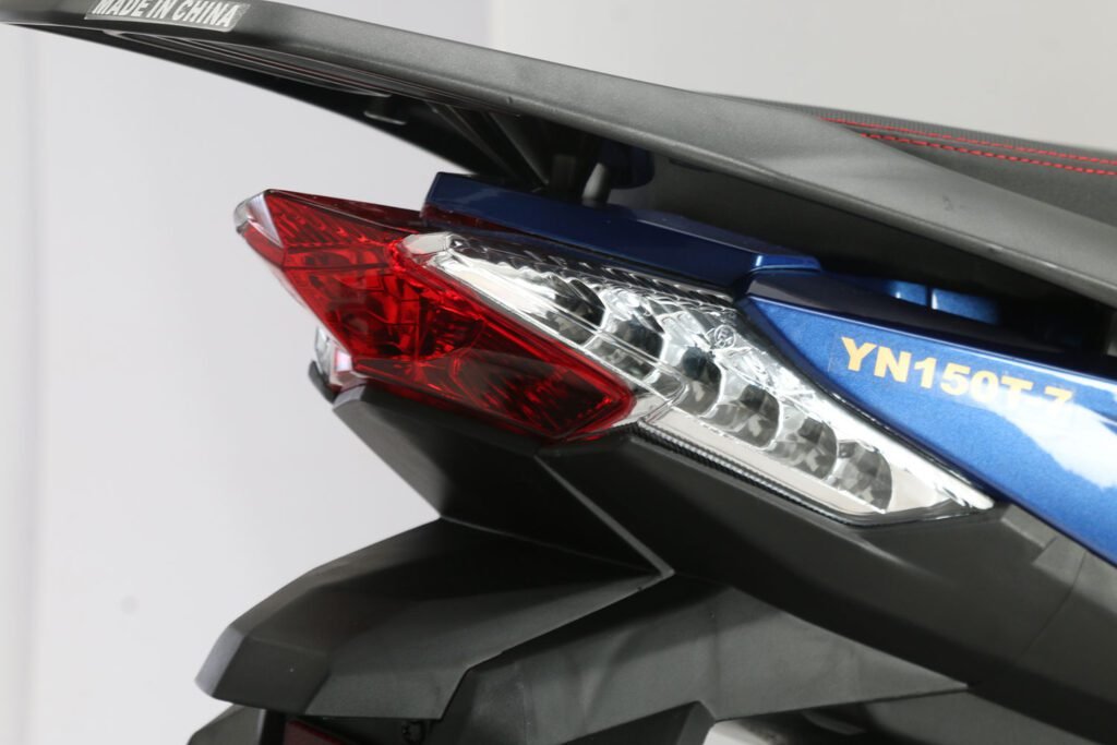 Vitacci Spark 150cc Street Legal Scooter For Sale - Pioneer Powersports