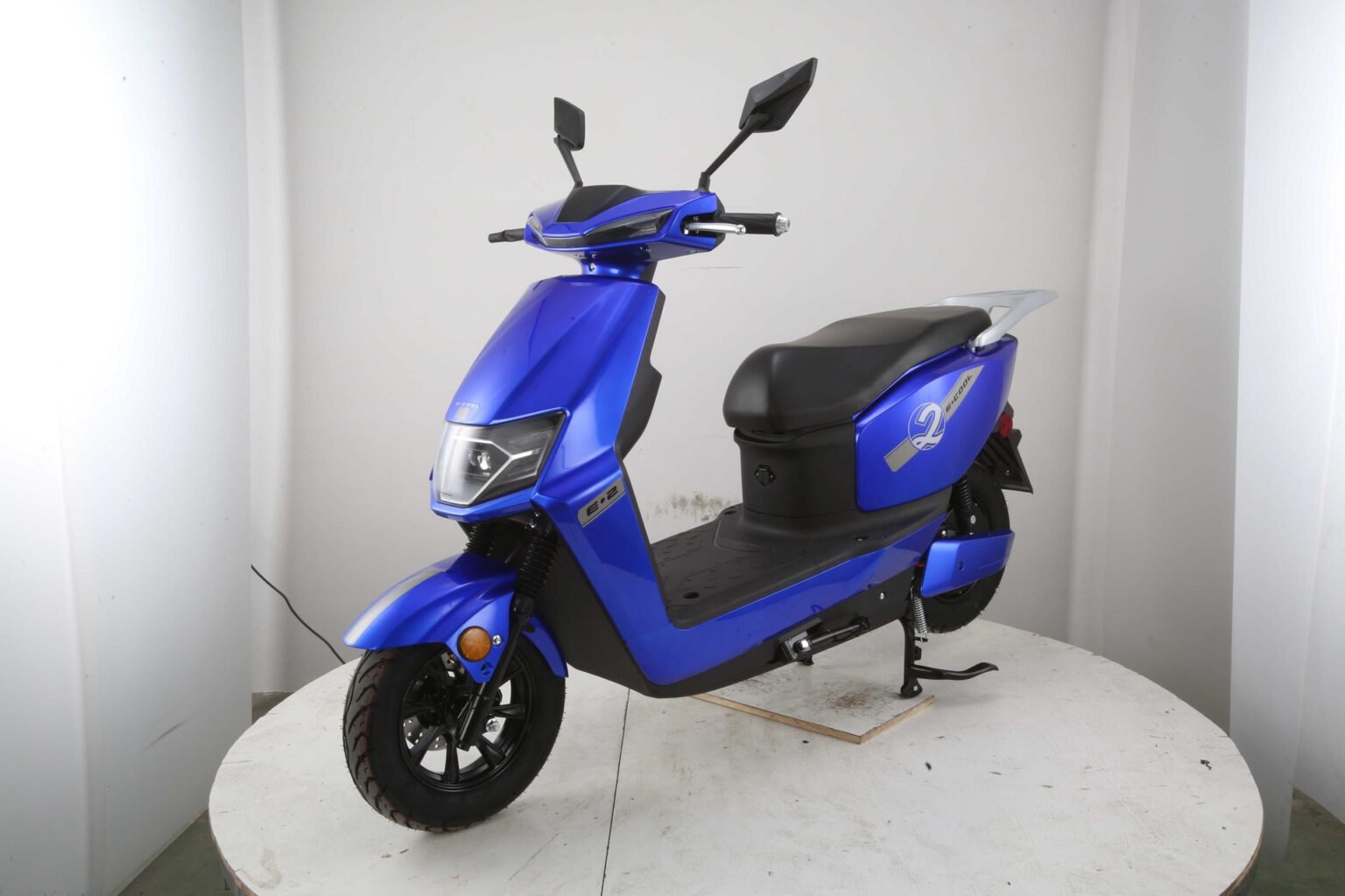 Magnum 49cc Automatic Scooter - 4 stroke, 1 Cylinder Scooter