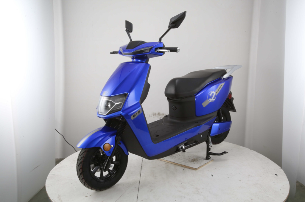 Magnum 49cc Automatic Scooter - Pioneer Powersports