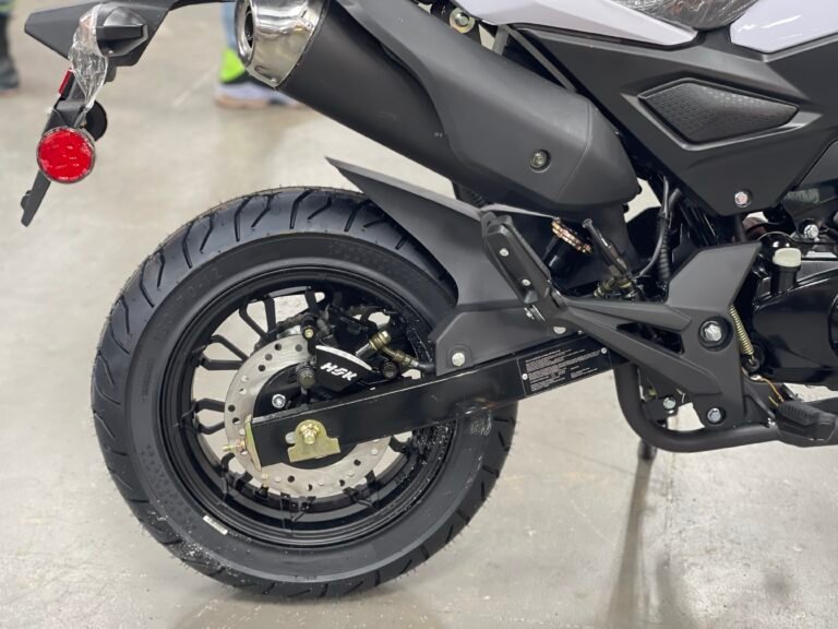 Boss Motor Vader 125 Street Bike | Shop 125cc Street Legal Bike