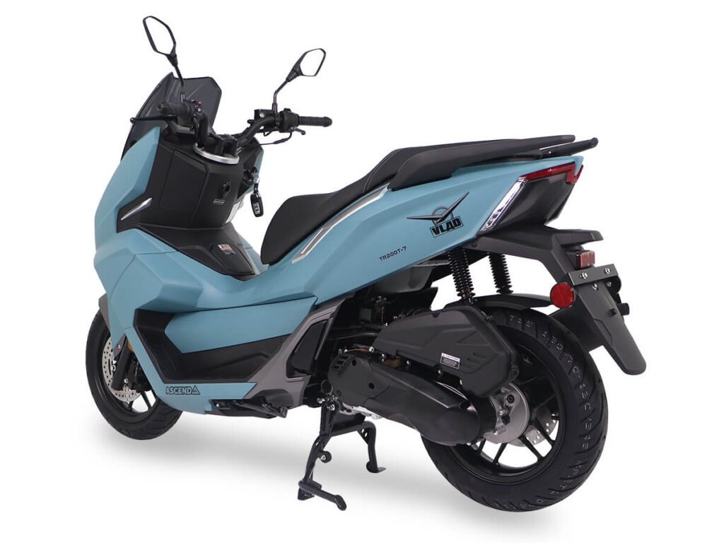 Ice Bear Vlad 200cc EFI Scooter - Pioneer Powersports